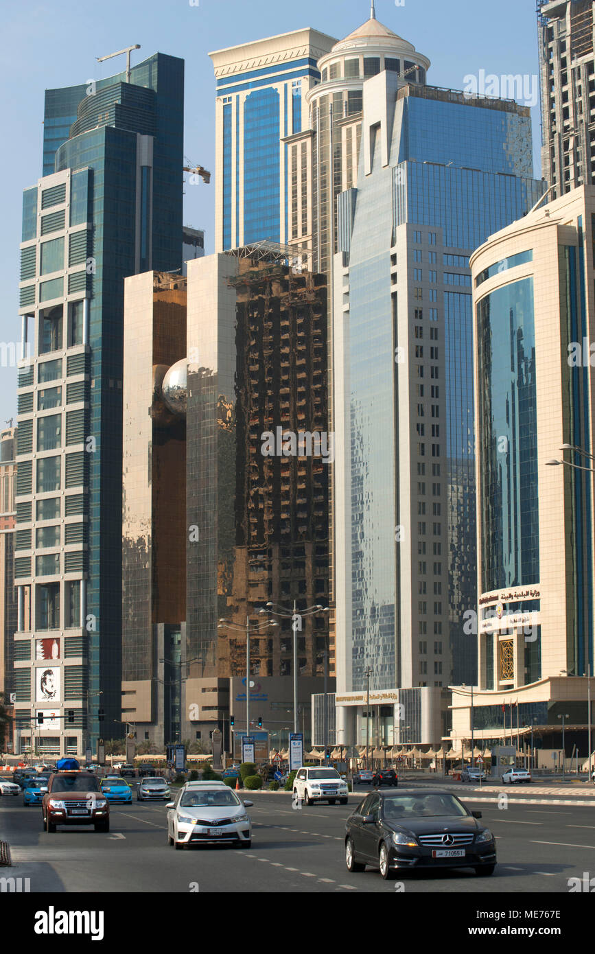 Building of the Ministry of Energy and Industry in the financial area ...