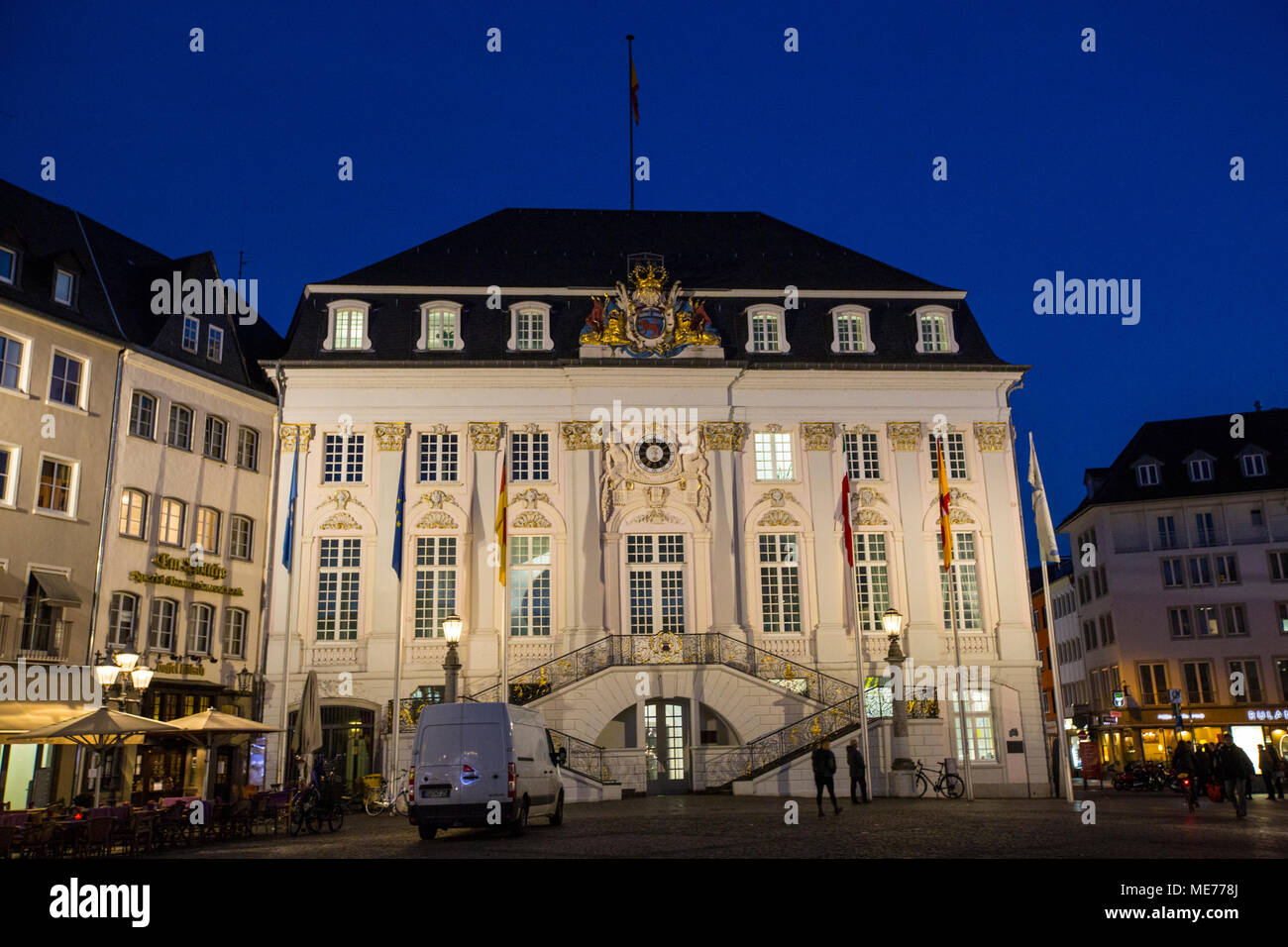 Bonn city hall hi-res stock photography and images - Alamy