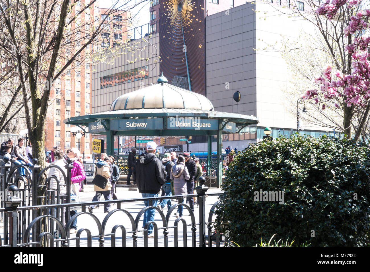 New york city union square station hi-res stock photography and images ...