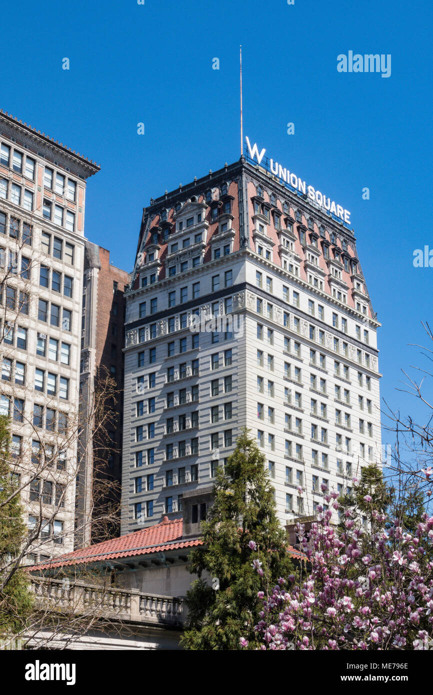 Tall buildings union square new hi-res stock photography and images - Alamy