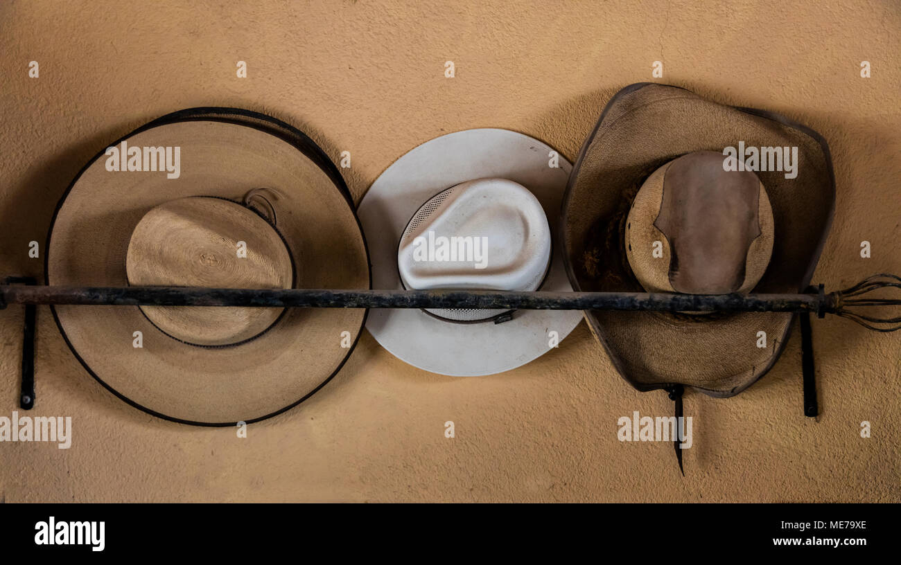 Cowboy hats hi-res stock photography and images - Alamy