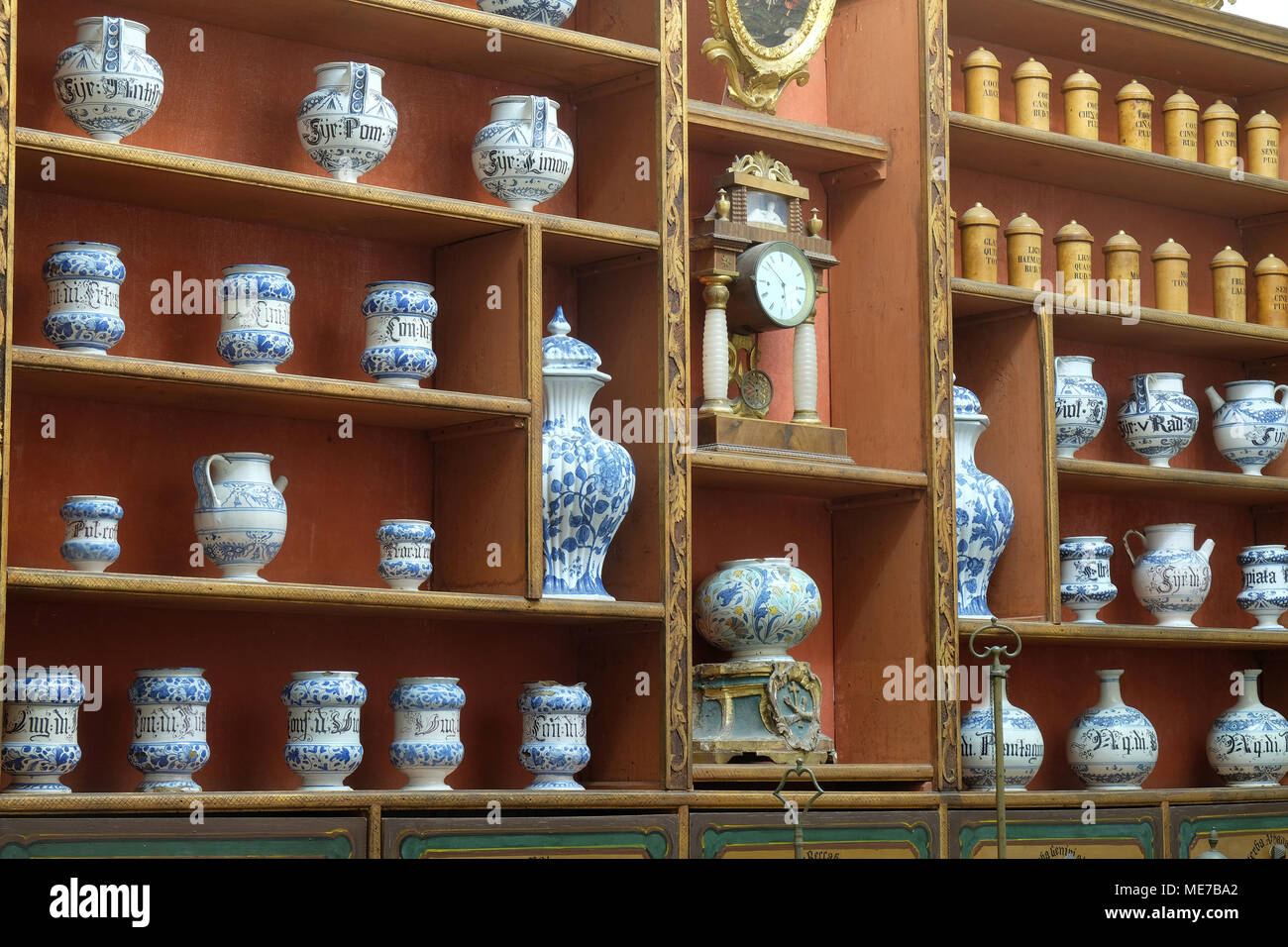 Medieval pharmacy hi-res stock photography and images - Alamy