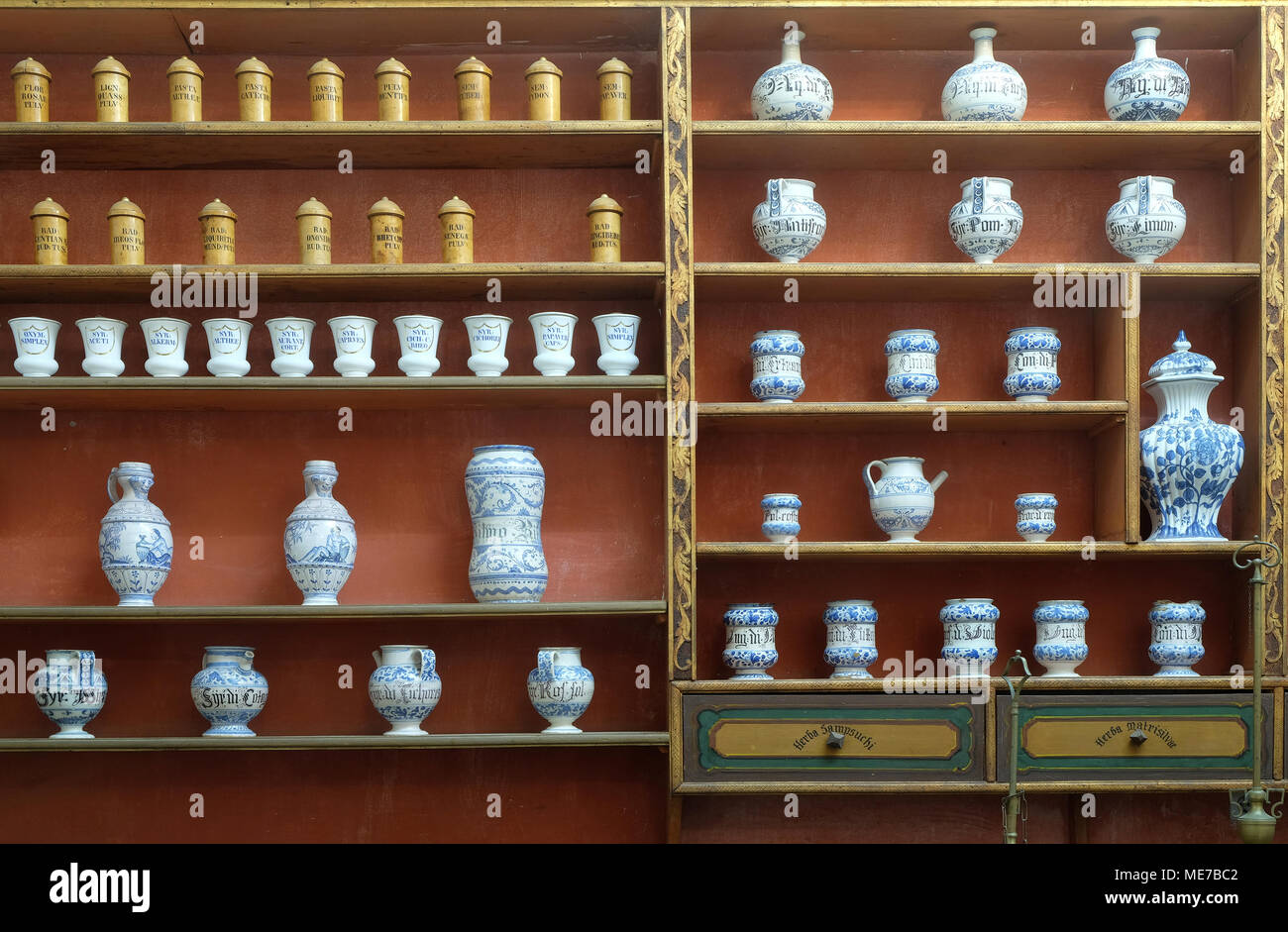 Medieval pharmacy hi-res stock photography and images - Alamy