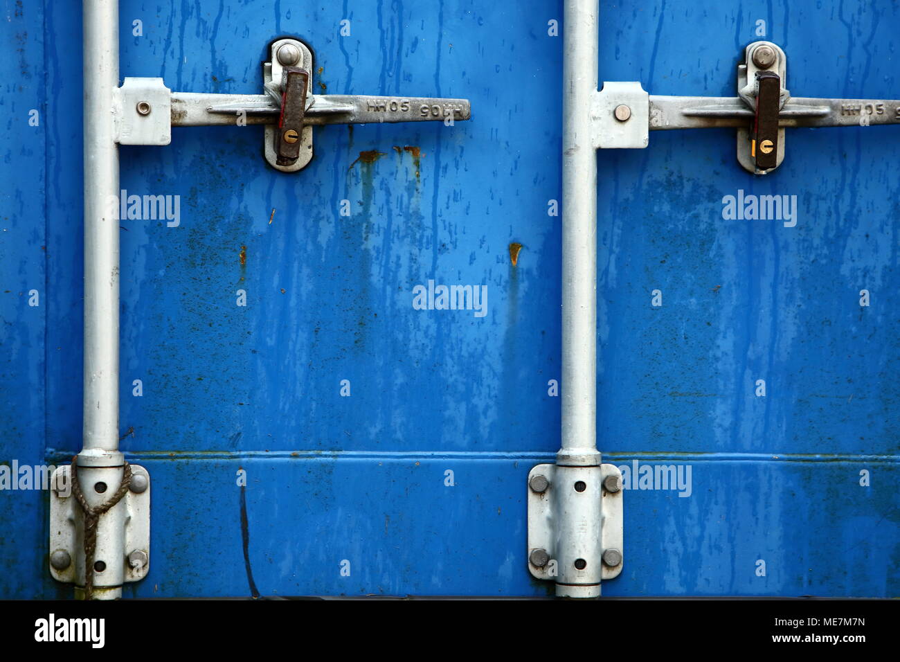 Metal cargo shipping containers used hi-res stock photography and ...
