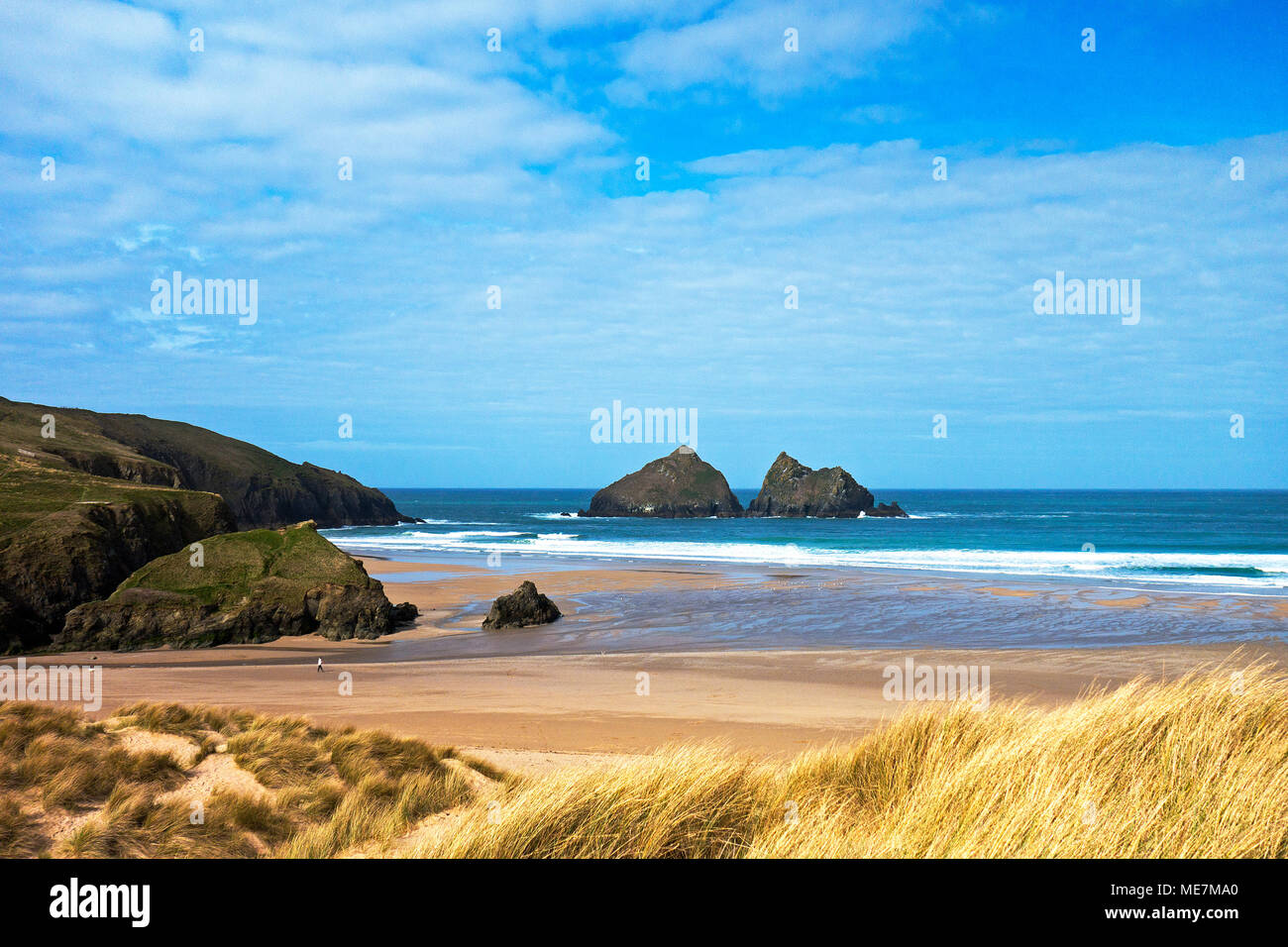 sunny spring weather at holywell bay, cornwall, england, britain,uk ...