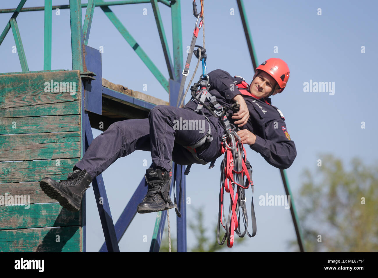 Firefighter firefighters racing hi-res stock photography and images - Alamy