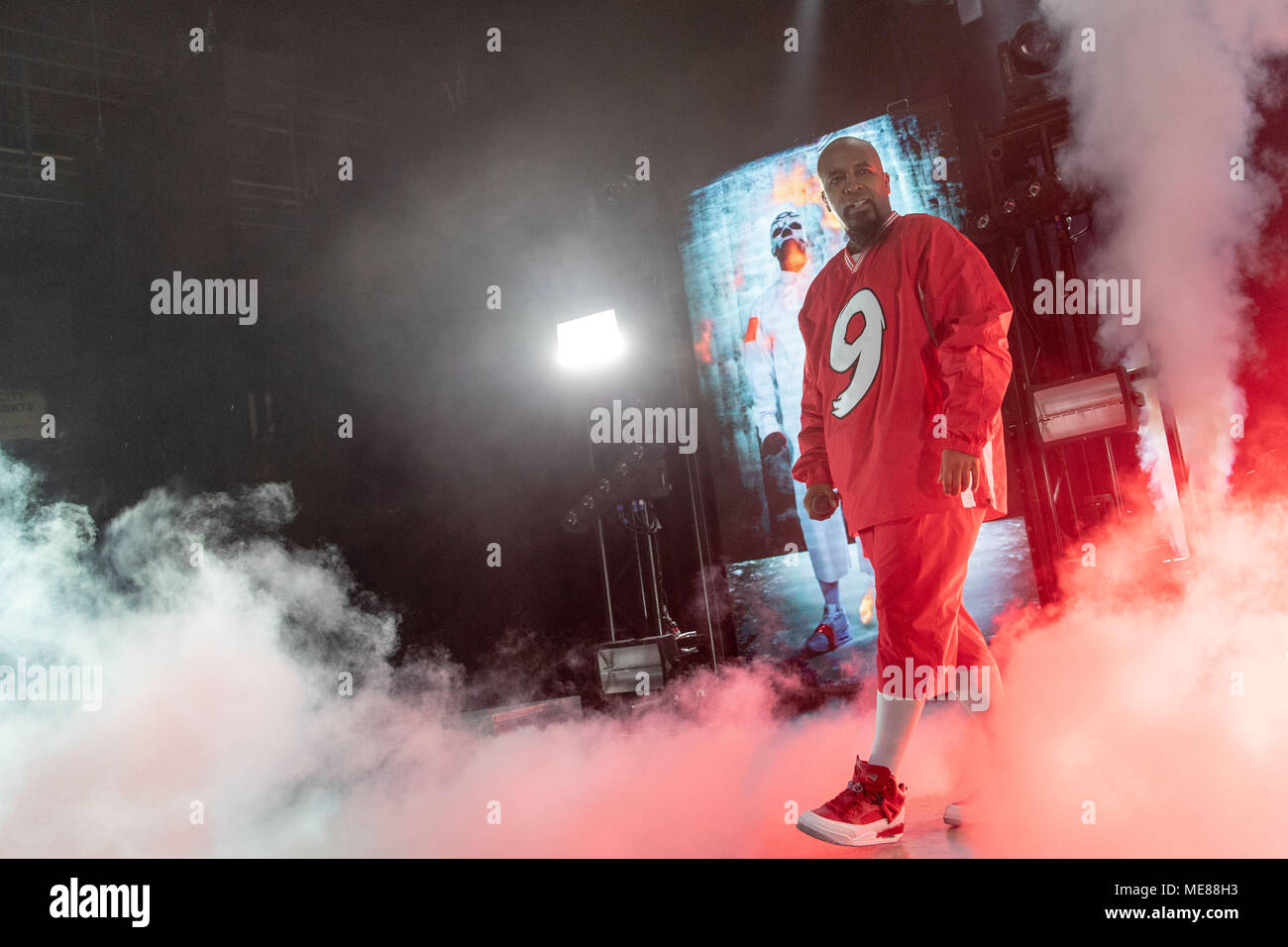 Aaron dontez yates hi-res stock photography and images - Alamy