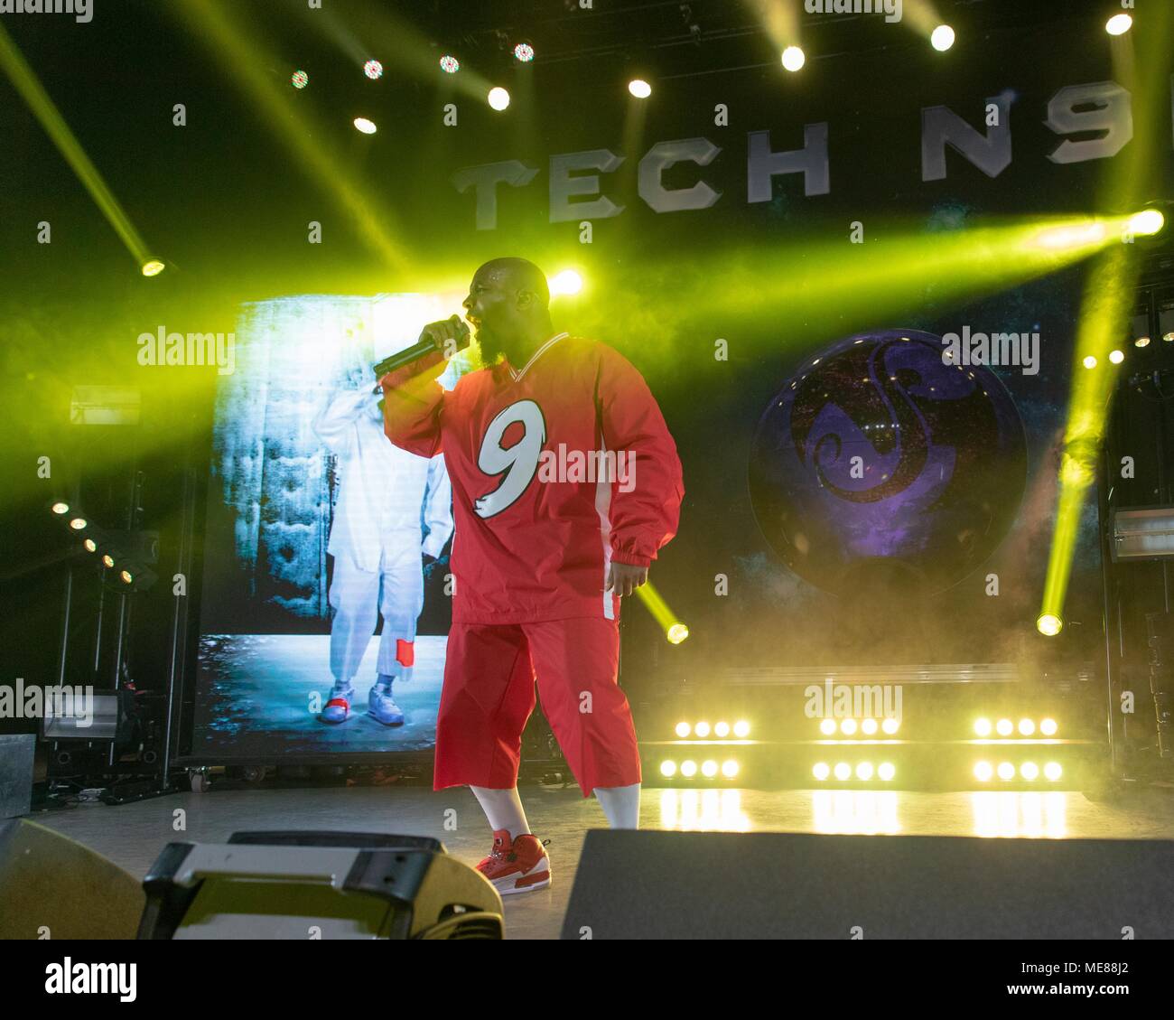 Aaron Dontez Yates High Resolution Stock Photography and Images - Alamy