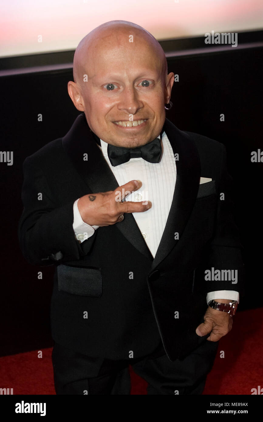 Phoenix, Arizona, USA. 20th Mar, 2011. Verne Troyer walks the red ...