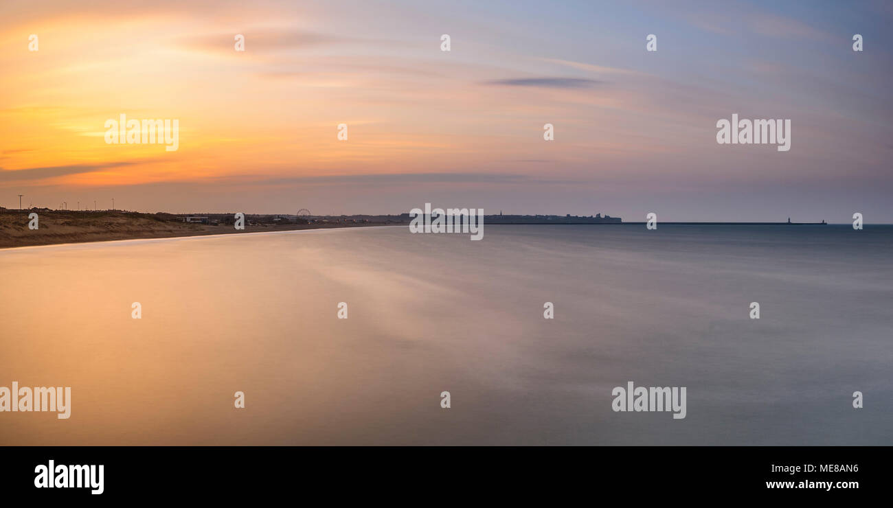 Sandhaven and beach hi-res stock photography and images - Alamy