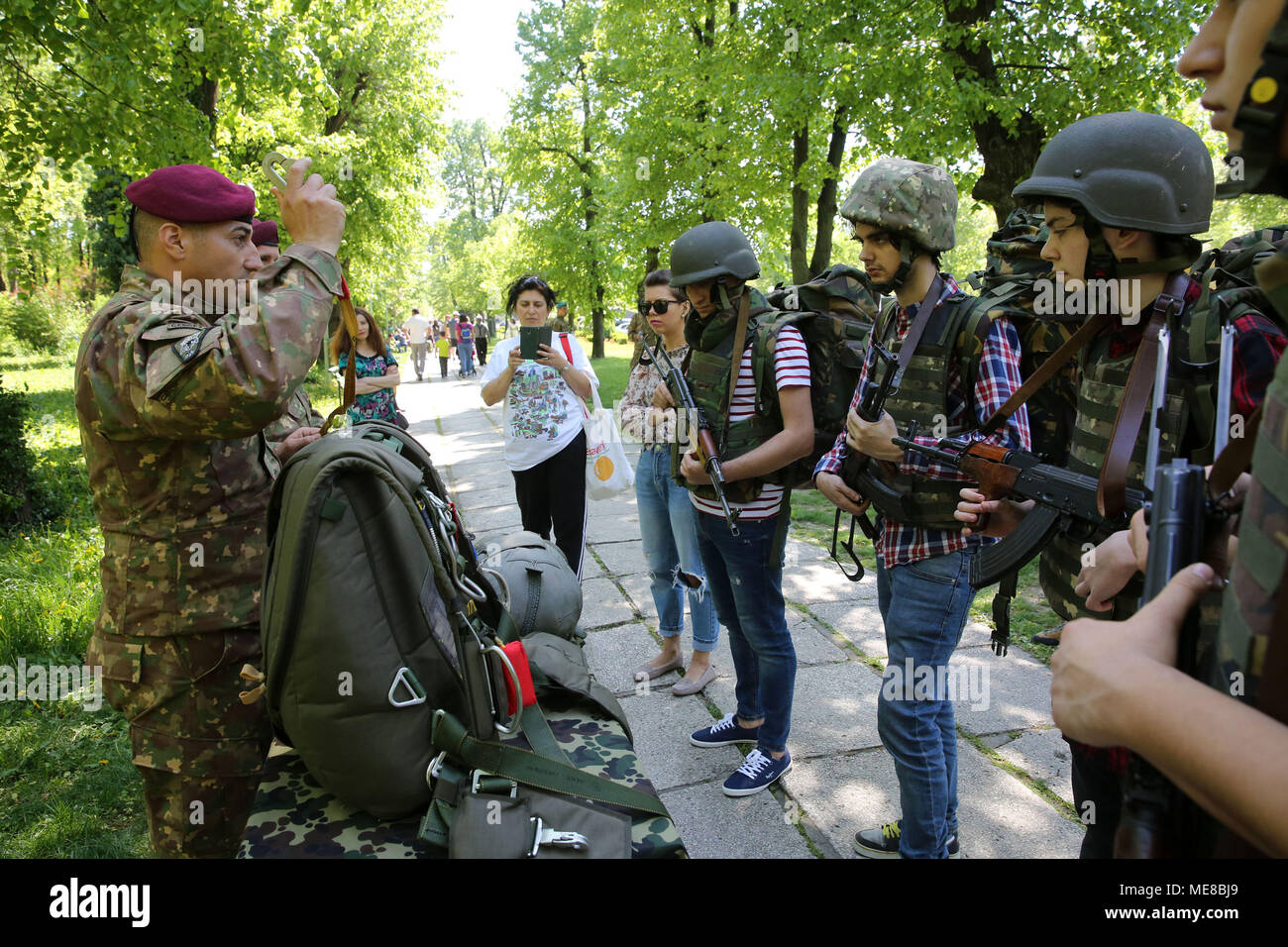 Romanian land forces hi-res stock photography and images - Alamy