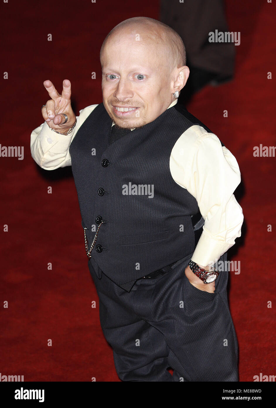 Verne Troyer, 'Mini-Me' in Austin Powers films, dies at 49, 21 April ...