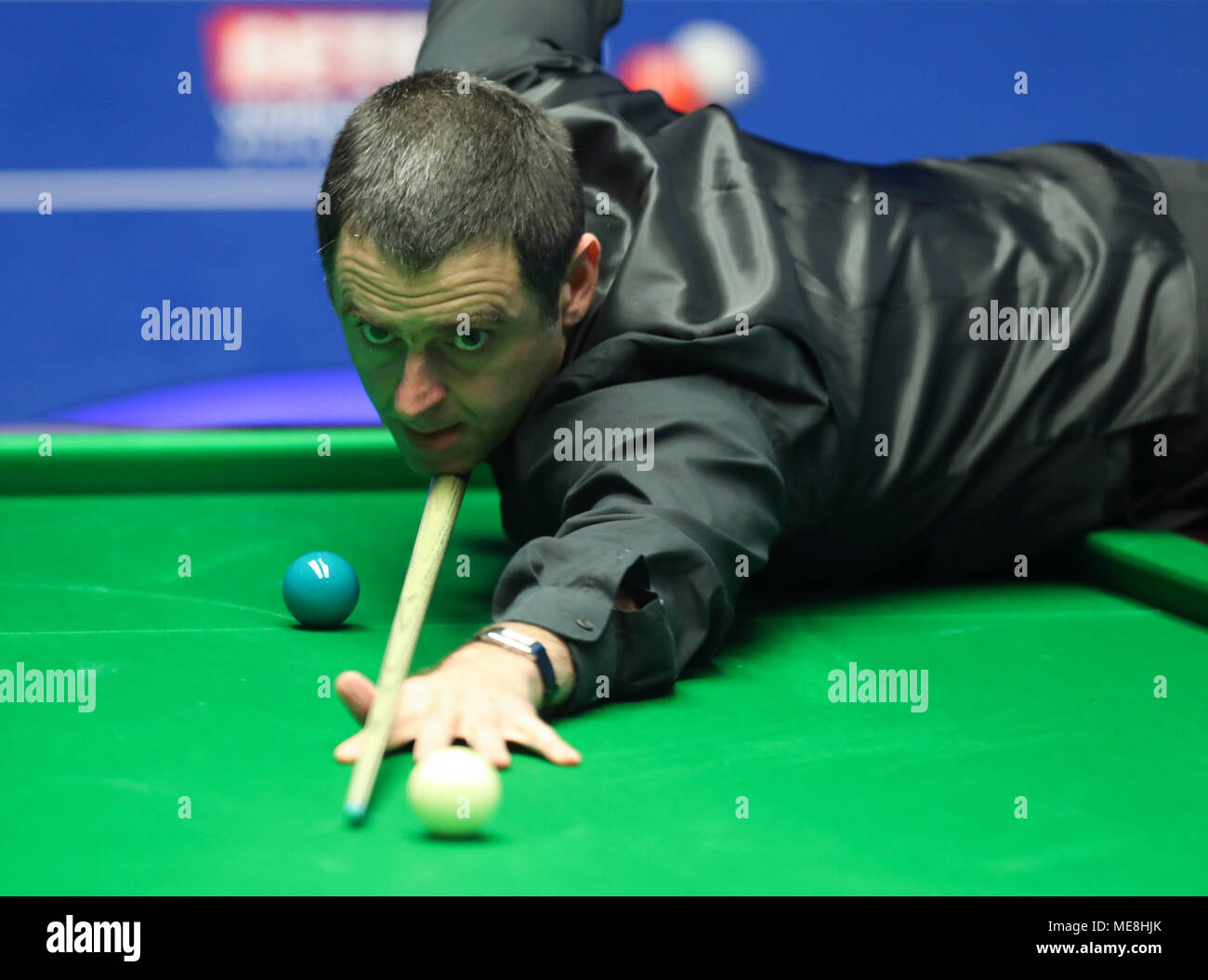 World Snooker Championship High Resolution Stock Photography and Images ...
