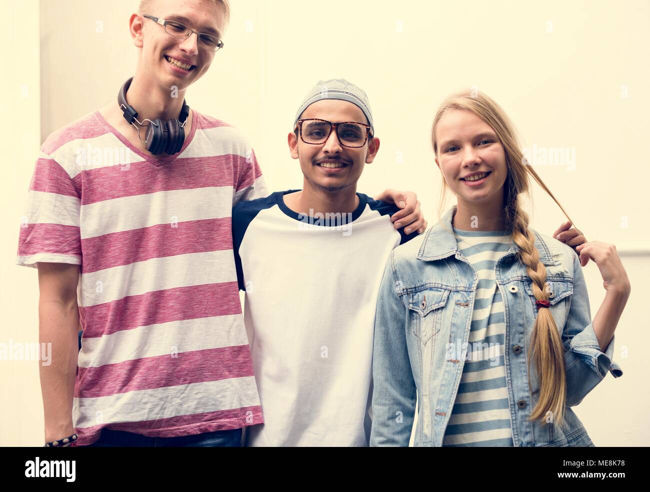 Middle east teenagers hi-res stock photography and images - Alamy