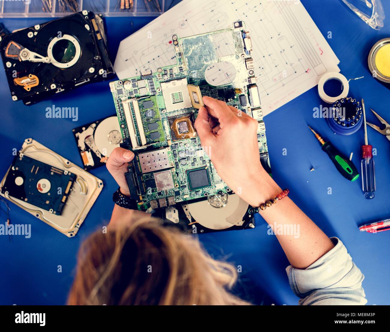 Installing processor hi-res stock photography and images - Alamy