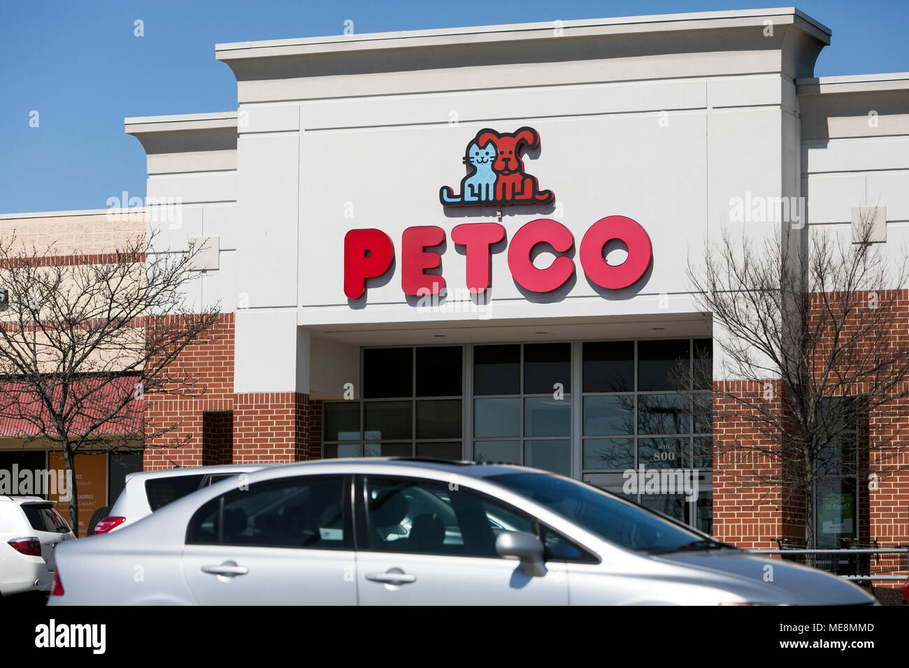 Petco Sign High Resolution Stock Photography and Images - Alamy