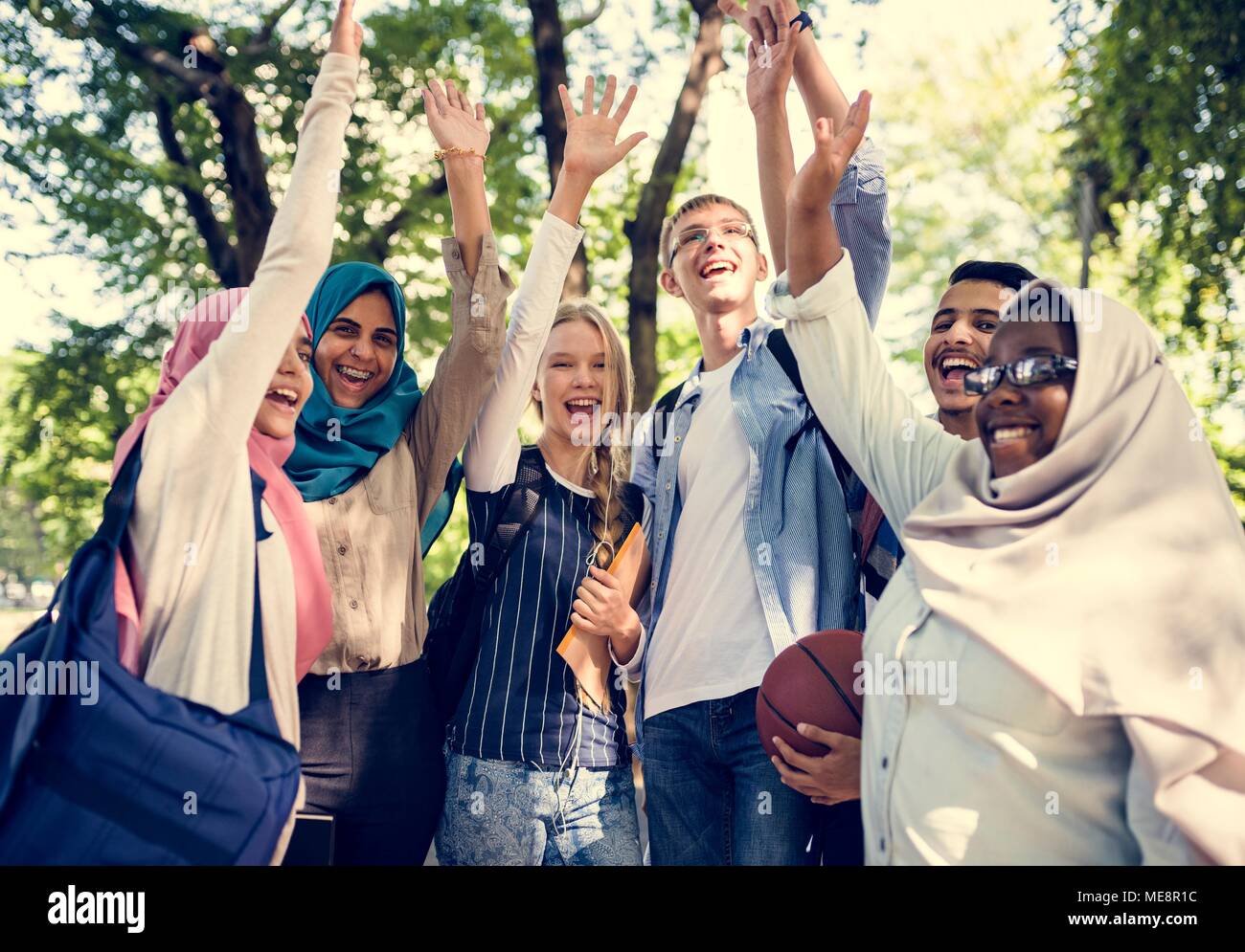 Uae girls team hi-res stock photography and images - Alamy