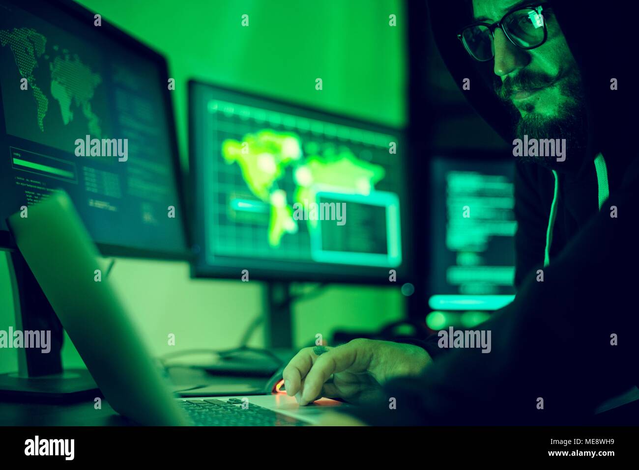 Hacking data hi-res stock photography and images - Alamy