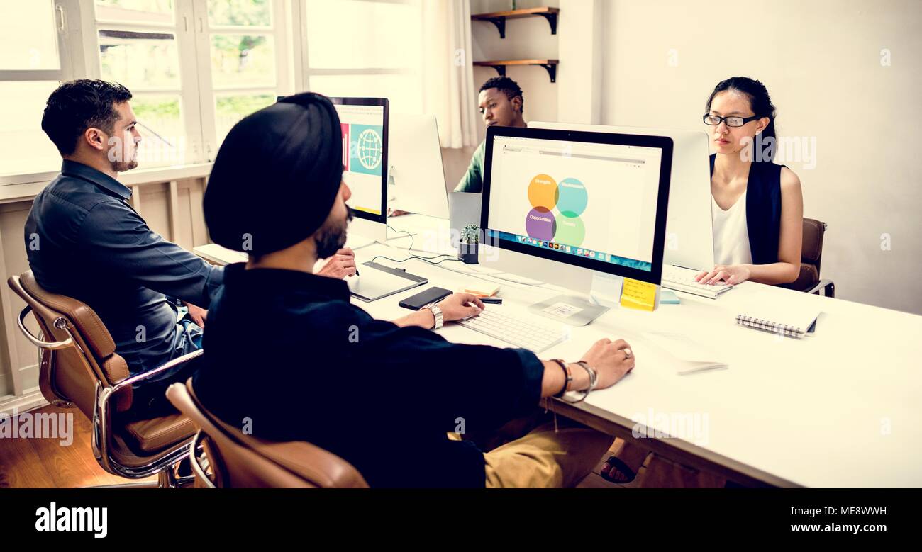 Indian people working with computers hi-res stock photography and ...