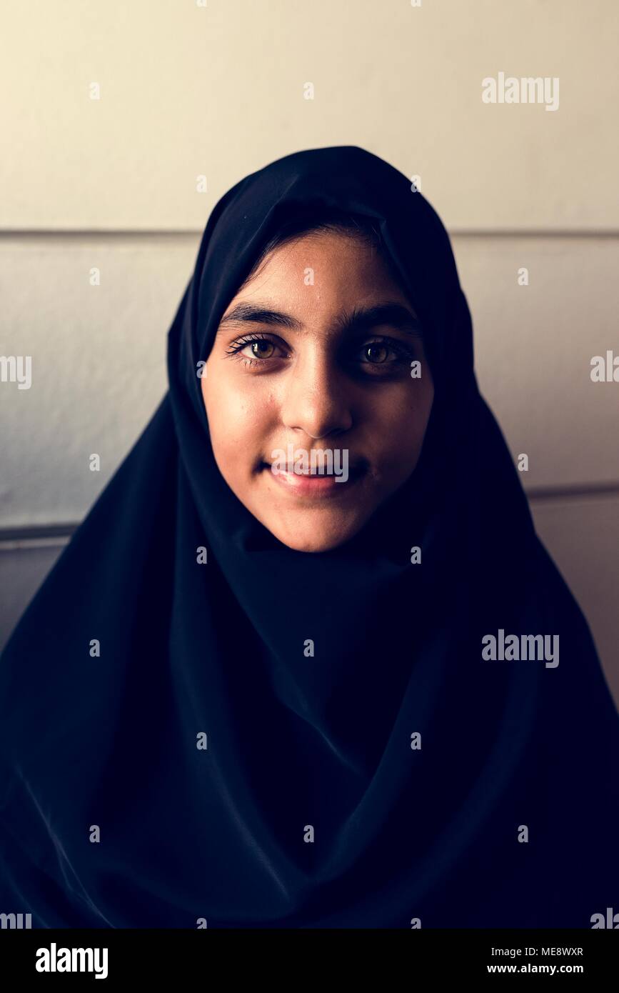 Pakistan muslim woman hijab hi-res stock photography and images - Alamy