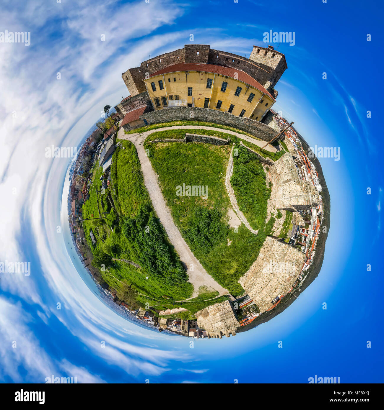 Little castle museum hi-res stock photography and images - Alamy