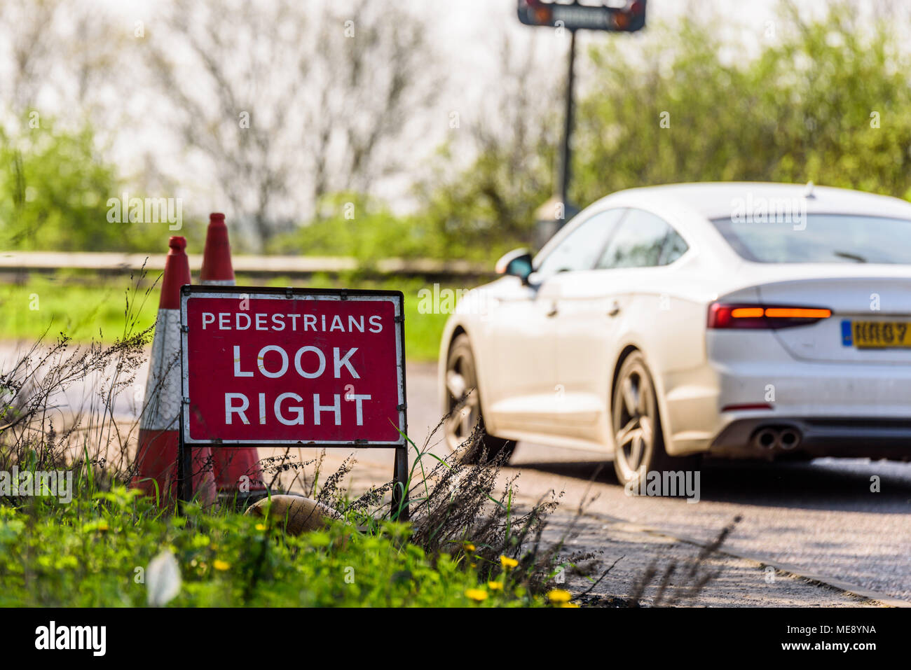 Old cars on motorway uk hi-res stock photography and images - Alamy