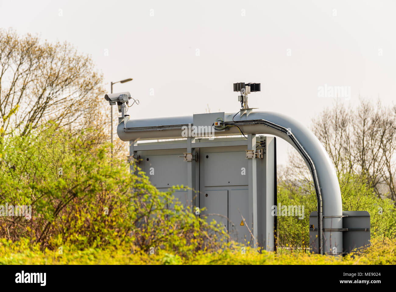 M1 motorway sign north hi-res stock photography and images - Alamy