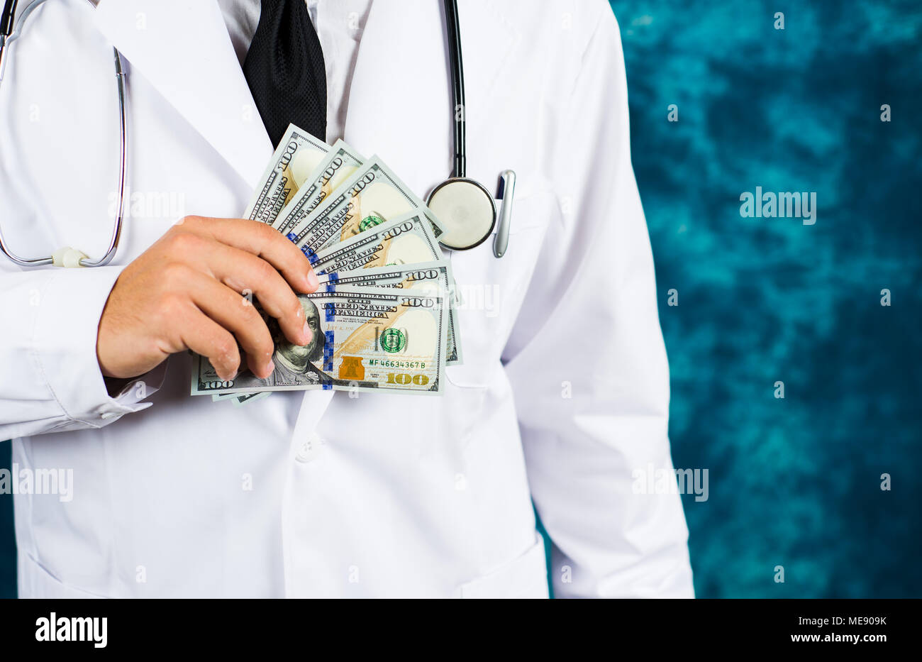 Doctor bills hi-res stock photography and images - Alamy