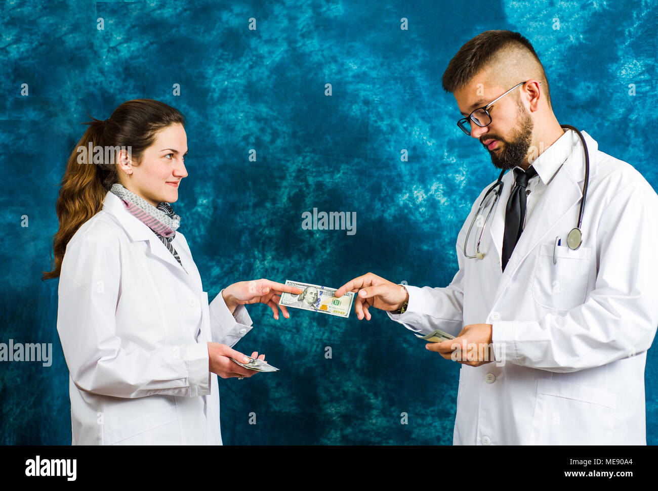 Hospital bills hi-res stock photography and images - Alamy