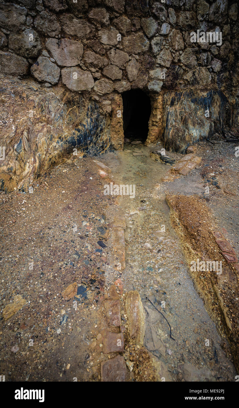 Entrance to the mine Stock Photo - Alamy