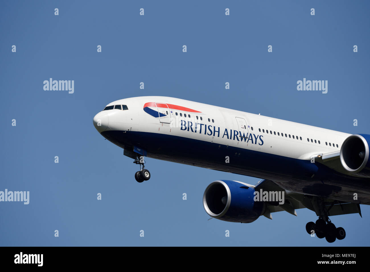 British Airways Boeing 777 jet plane coming in to land at London ...