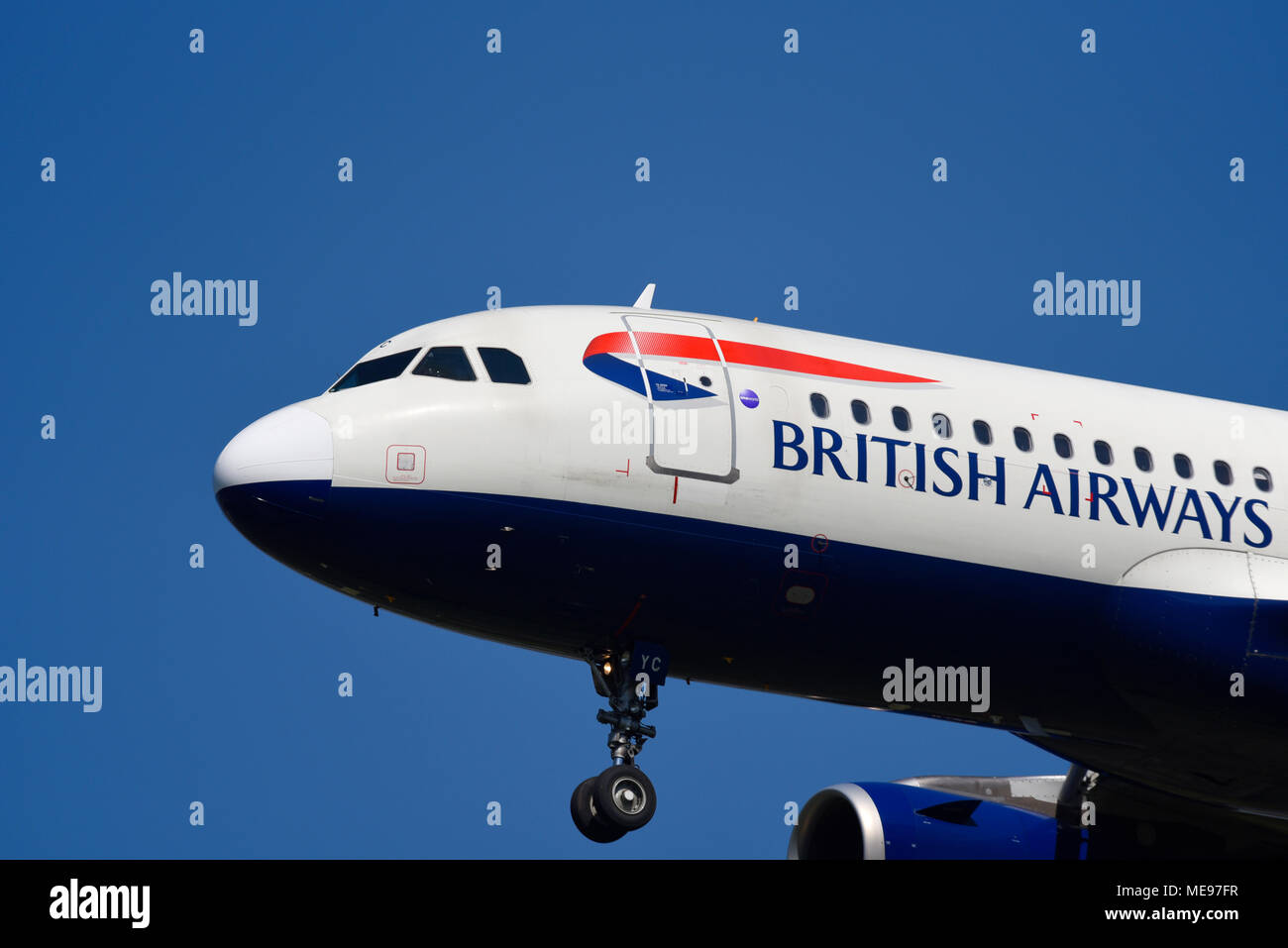 Ba british airways airbus a320 hi-res stock photography and images - Alamy