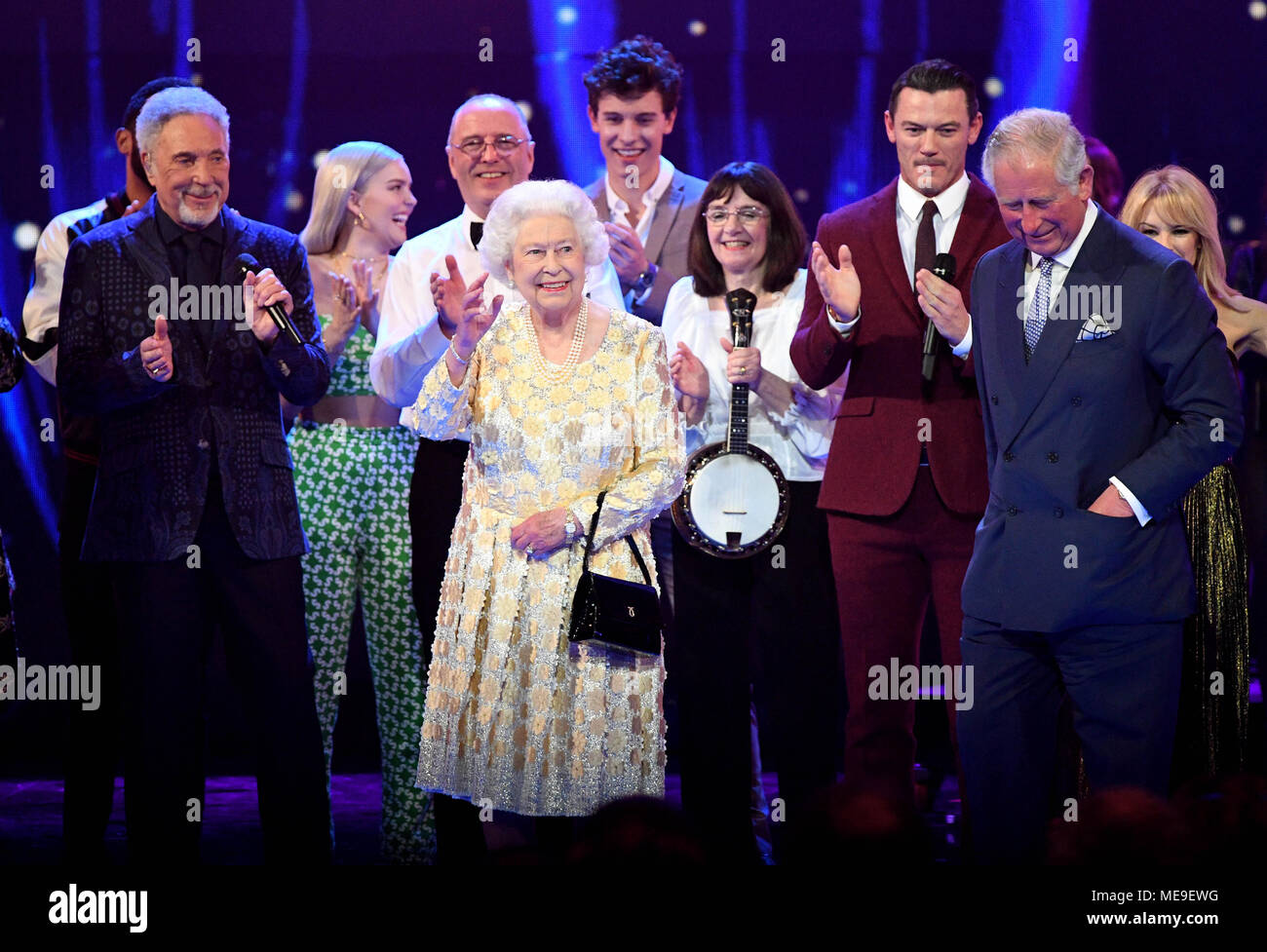 Queen Elizabeth II and the Prince of Wales with Sir Tom Jones (left ...