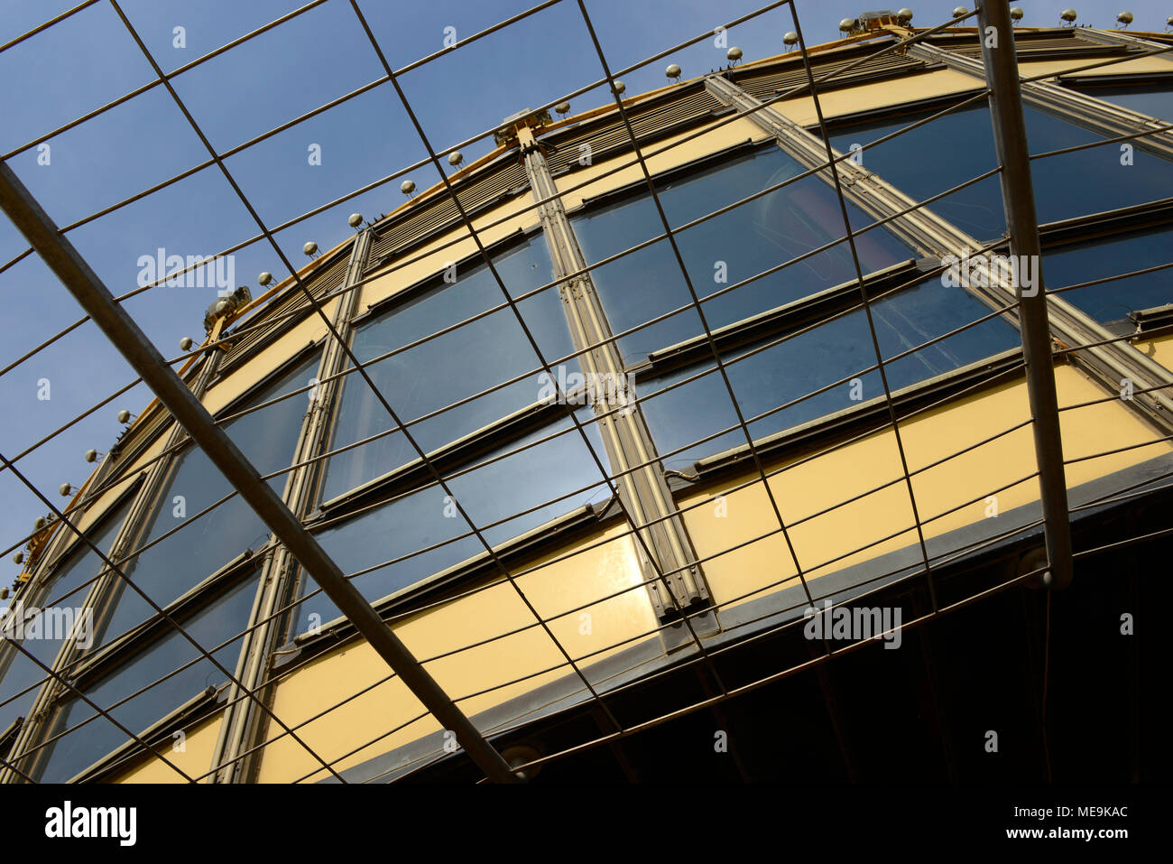 Viewing platform and chinese architecture hi-res stock photography and ...