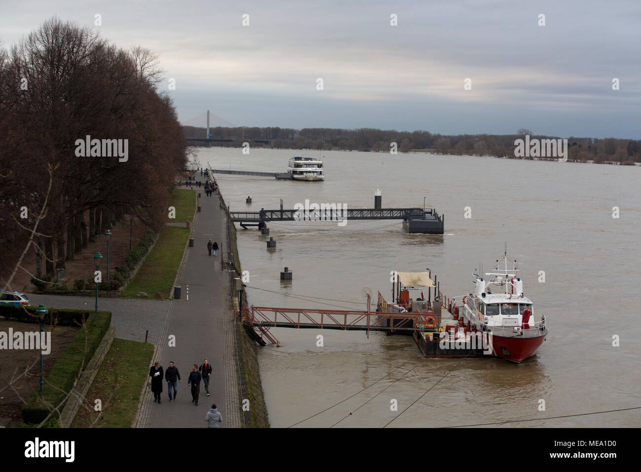 River Rhine in Bonn, North Rhyne Westphalia, Germany Stock Photo - Alamy