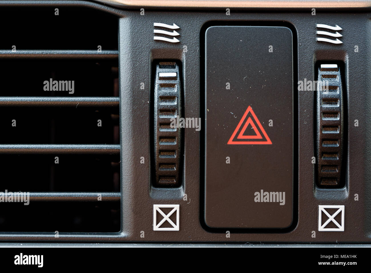 Emergency stop button in red hi-res stock photography and images - Alamy