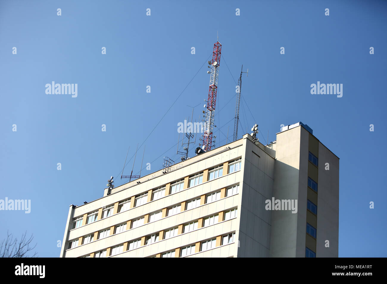 A huge skyscraper with an antenna placed on top of it appears in the ...