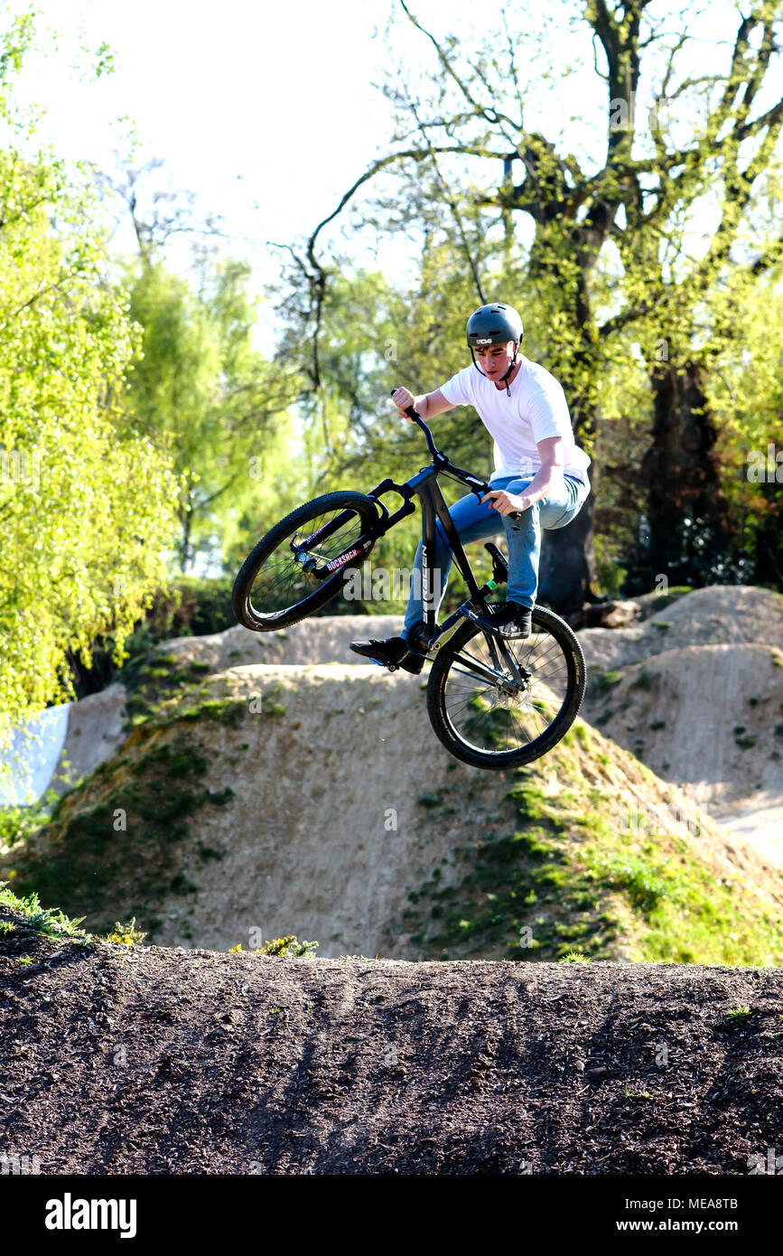 Mountain Bike Racing Stock Photo - Alamy