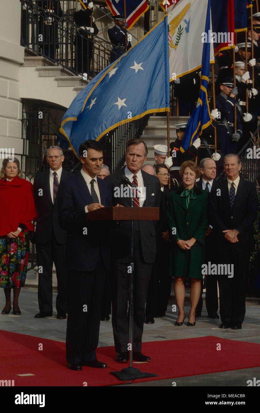 President George H.W. Bush and Prime Minister of Portugal Anibal Cavaco ...