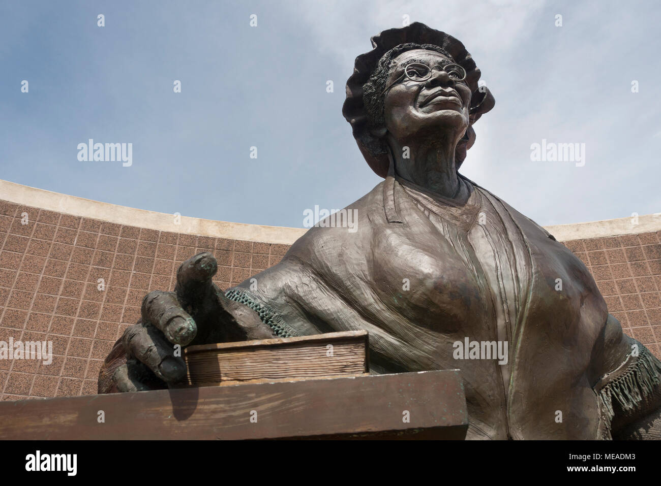Sojourner truth statue hi-res stock photography and images - Alamy