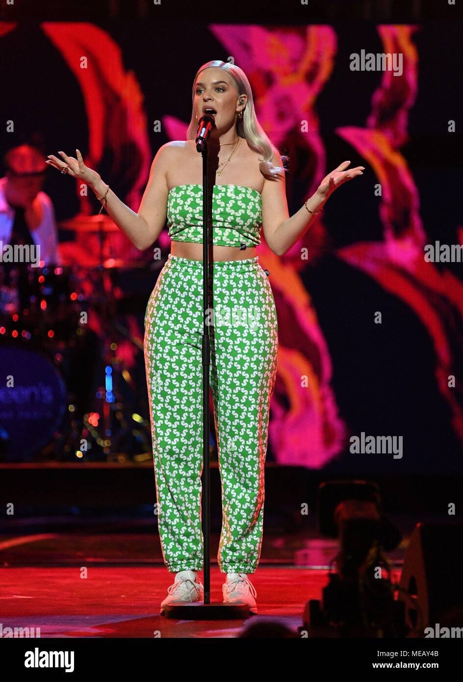 RETRANSMITTED CORRECTING IDENTITY OF PERFORMER Anne-Marie performs at ...