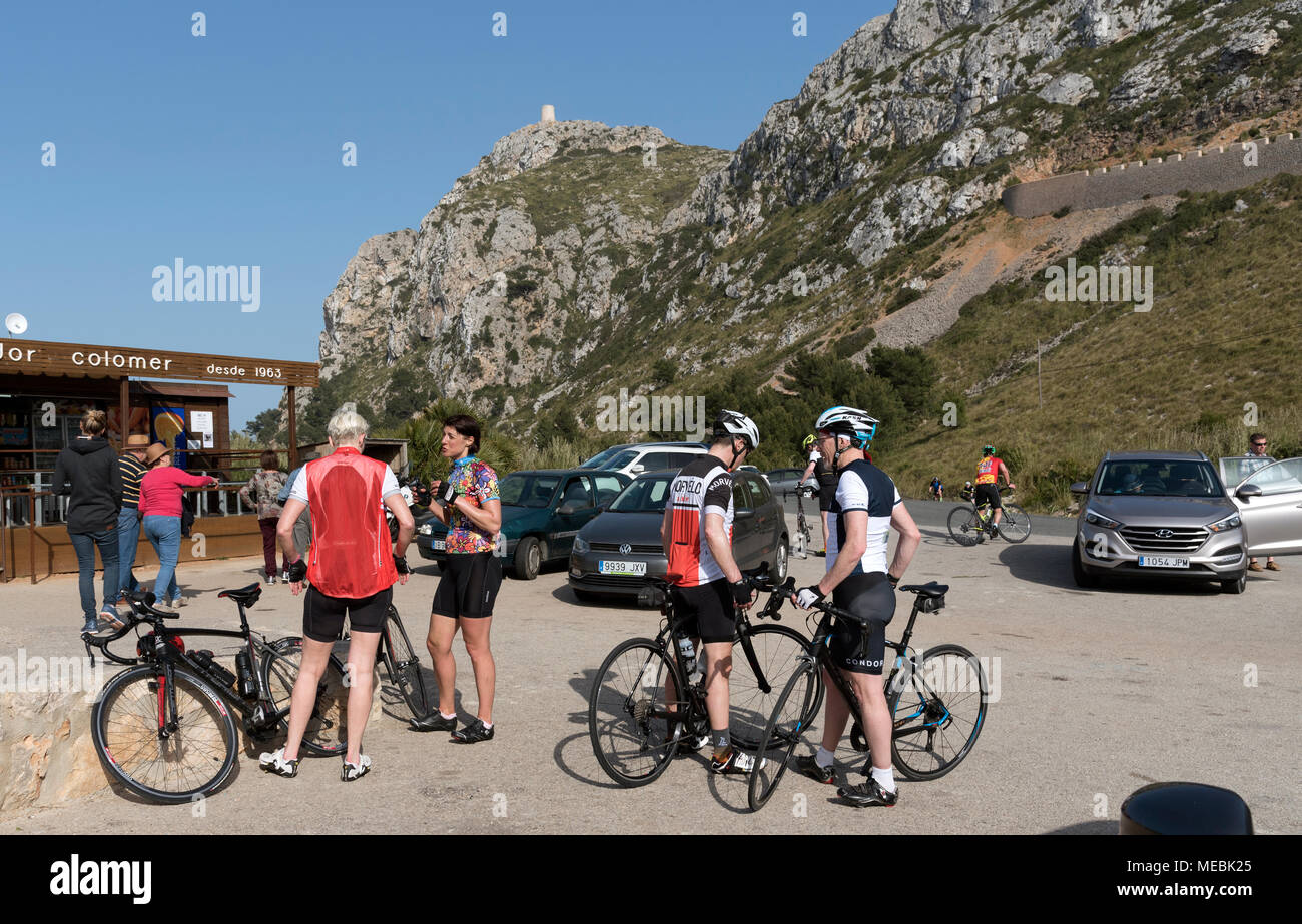 Mirador des Colomer, Formentor, Mallorca. 2018. Cycle riders rest stop ...