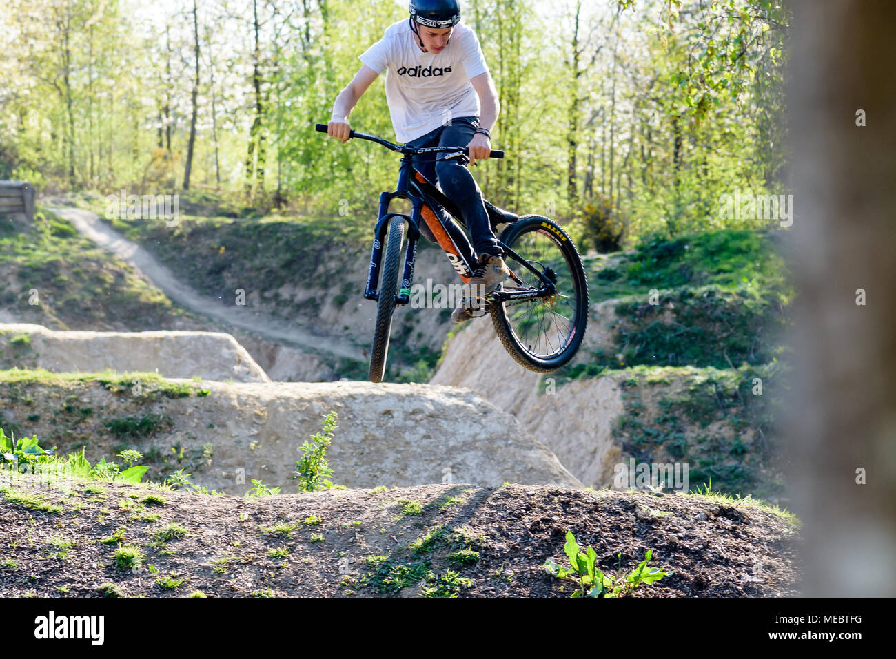 Mountain Bike Racing Stock Photo - Alamy