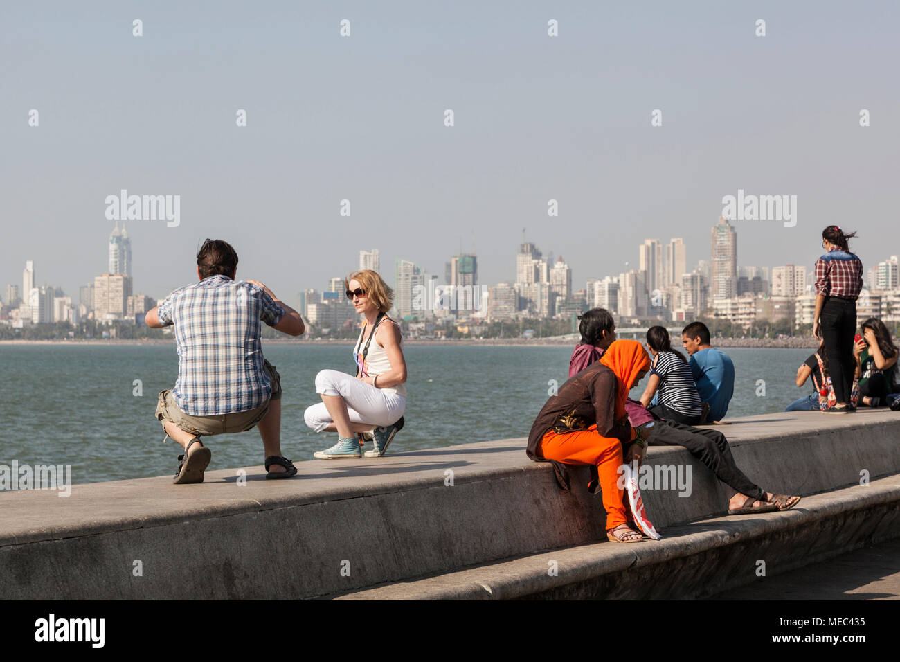 Marine drive mumbai hi-res stock photography and images - Alamy