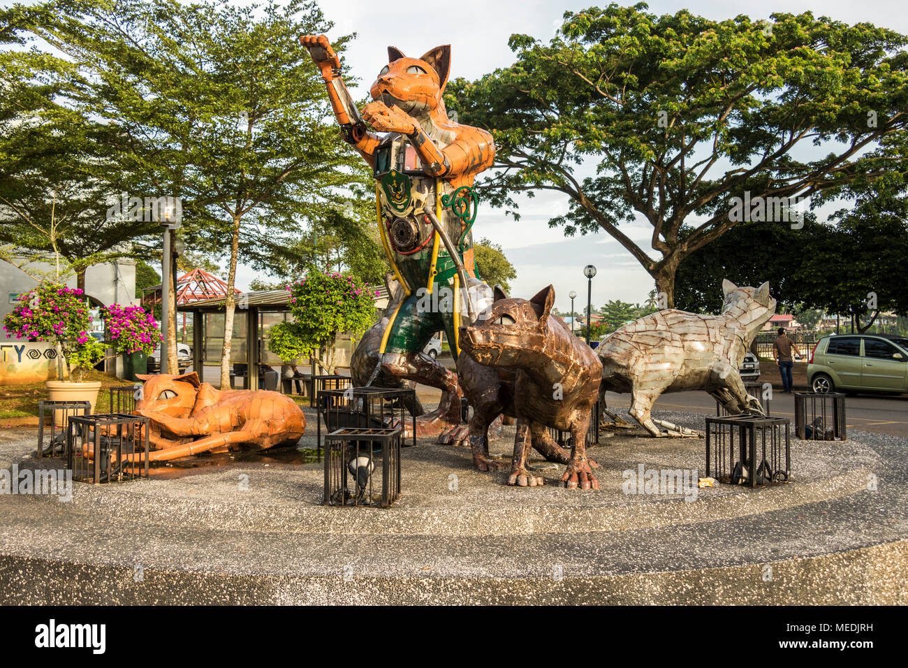 Statues of Kuching cats Kuching Sarawak Borneo Stock Photo - Alamy