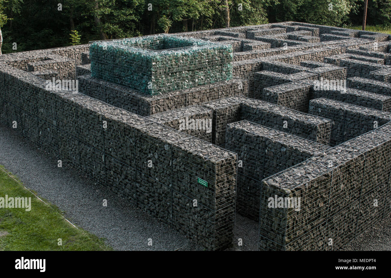 MINOTAUR By Nick Coombe and Shona Kitchen 2003 PHILLIP ROBERTS Stock ...