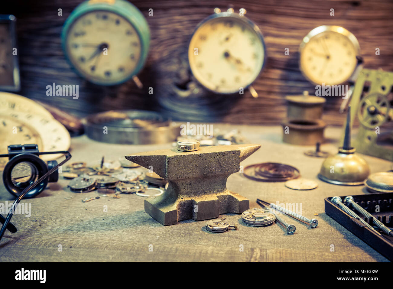 Watchmaker clocks hi-res stock photography and images - Alamy