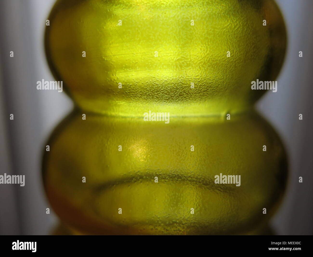 Bottle texture hi-res stock photography and images - Alamy