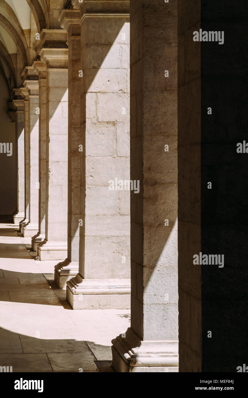 Classical architecture columns hi-res stock photography and images - Alamy