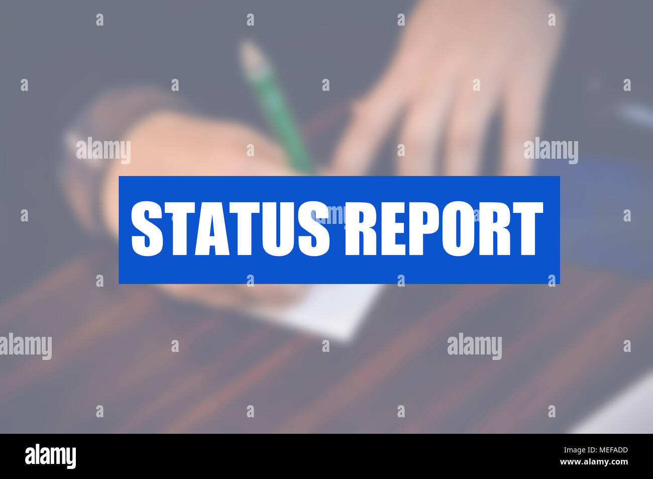 Status report word with business blurring background Stock Photo - Alamy